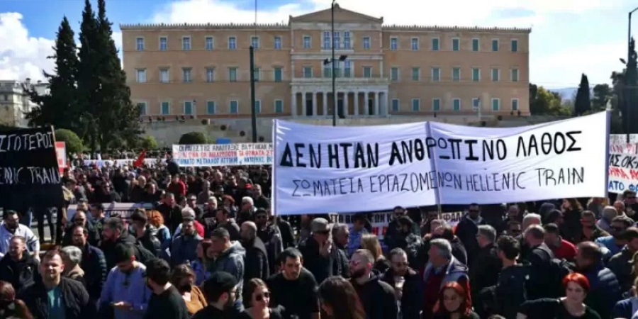 Καζάνι που βράζει η κοινωνία μετά τη σιδηροδρομική τραγωδία στα Τέμπη ...